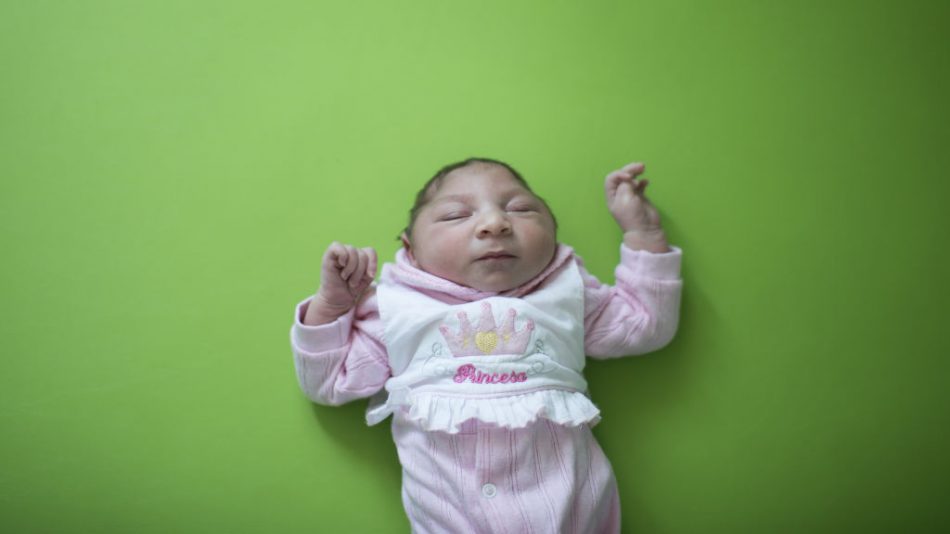 This country records first baby born with microcephaly due to Zika ...