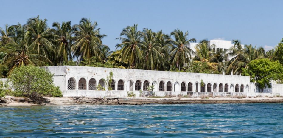 This dilapidated villa once served as a Caribbean getaway for drug ...