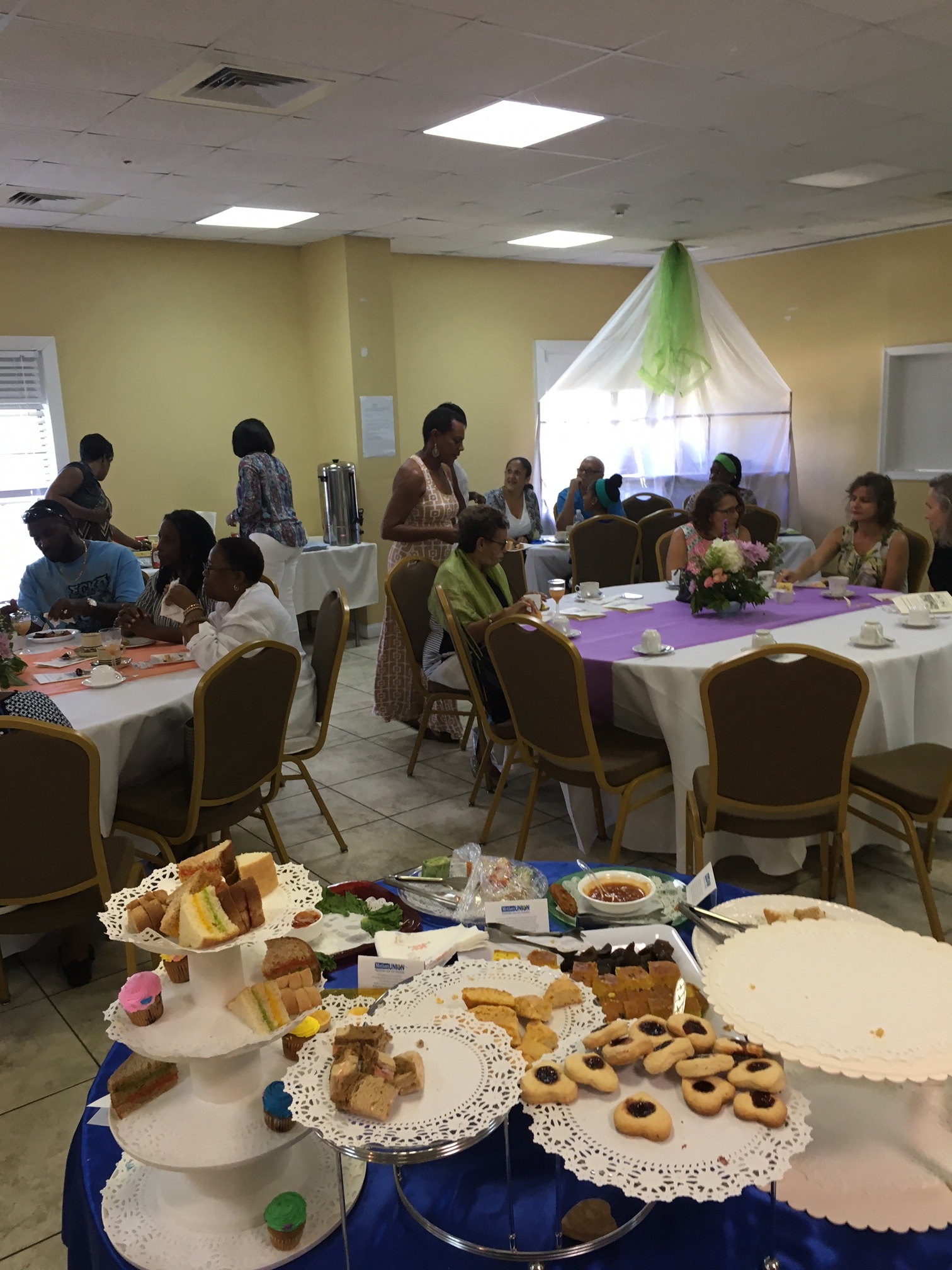 Tea party of class - IEyeNews