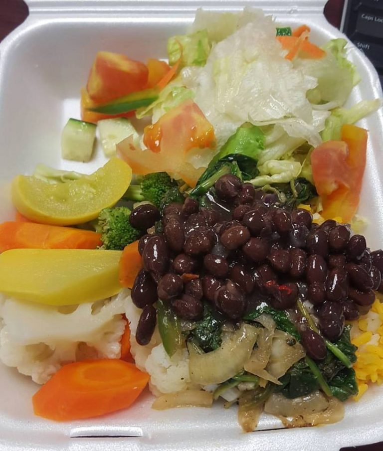 Local food comes to Cayman Islands craft Market - IEyeNews