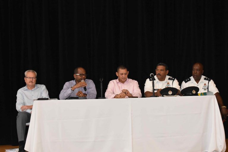 Cayman Islands Minister, Department of Agriculture and RCIPS meet with ...