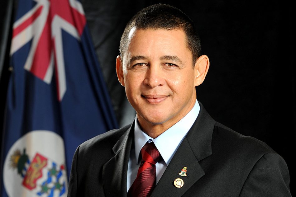 Cayman Islands Minster Hew to tour new DVES Building - IEyeNews