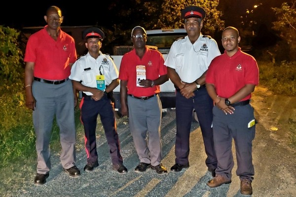 Cayman Islands: RCIPS & DOA visit neighbourhoods affected by roaming ...