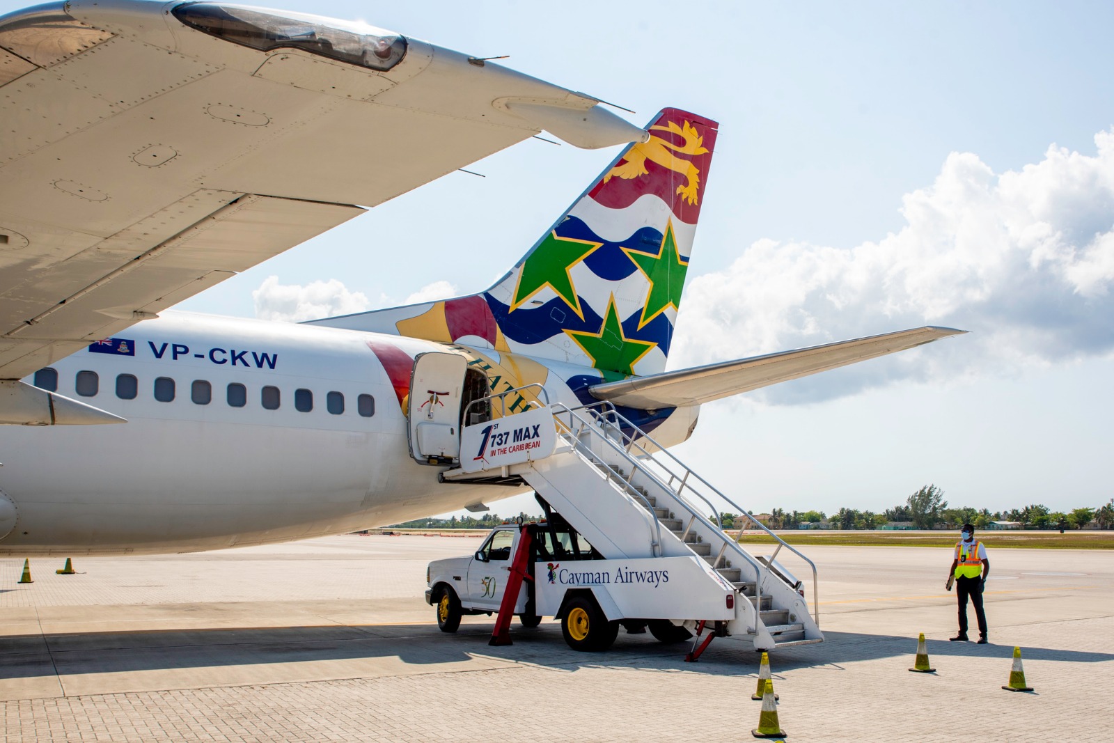 1st repatriation flight Miami - IEyeNews