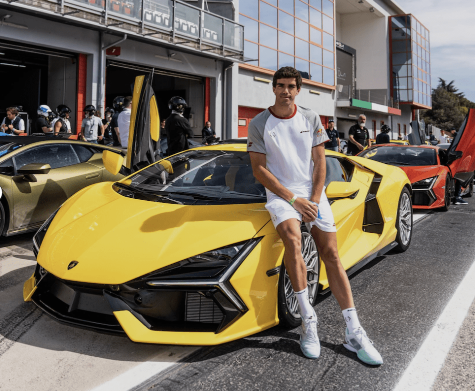 Lamborghini Arena: first edition of a historic event - IEyeNews