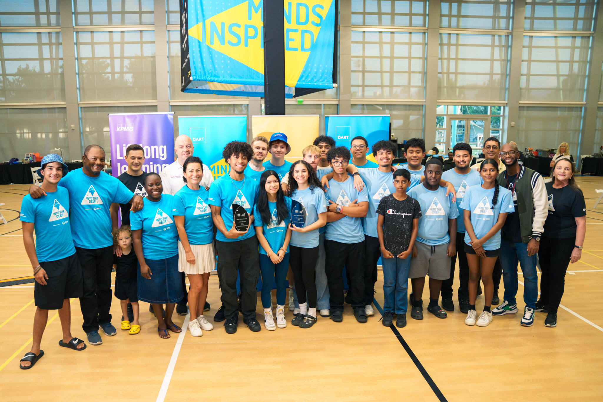 Cayman’s students shine at inter-school robotics tournament - IEyeNews